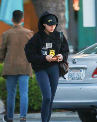 Chloe Moretz Yoga Pants Porn Pictures Xxx Photos Sex Images Pictoa
