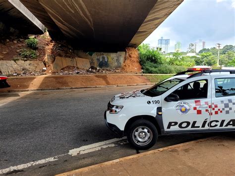 Morador Em Situação De Rua é Encontrado Sem Vida Embaixo De Viaduto