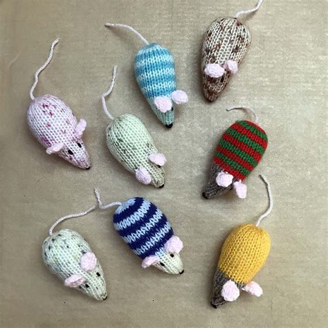 Knitted Catnip Mice Community Plus