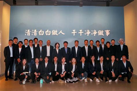 陕西省第二商贸学校校园新闻陕西省第二商贸学校开展参观学习“器·鉴——宝鸡周秦廉政文化展”活动