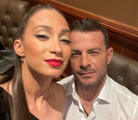 Δήμητρα Βαμβακούση Μας δείχνει πώς φροντίζει εκείνη και τη νεογέννητη