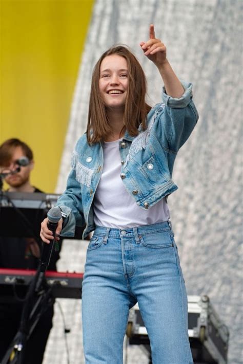 Sigrid Hawtcelebs