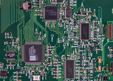 Le coût énergétique pour écrire des bits en mémoire Mathis A LeCorbot