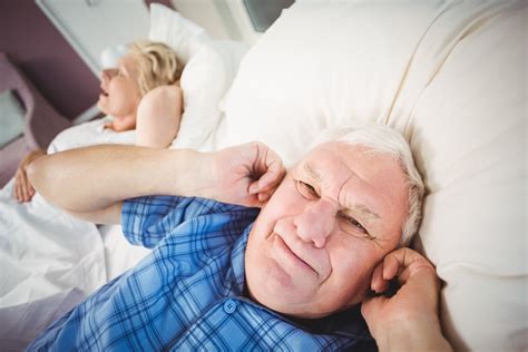 Adultos mayores Longevitta Trastornos del sueño como el ronquido