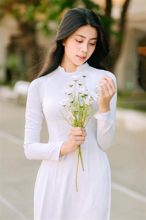 Ghim Của Green Picture Trên Áo DÀi TrẮng ViỆt Nam Phụ Nữ Con Gái Áo Dài