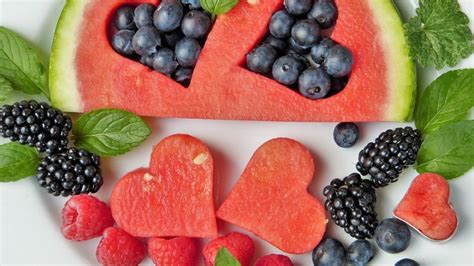frutas con baja cantidad de calorías ideales para bajar de peso Gastrolab