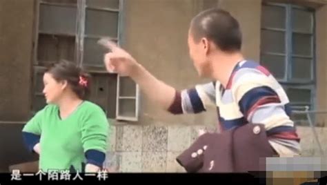 丈夫出軌拋棄家庭妻子懷孕6個月被打流產如今失明回家要錢 壹讀