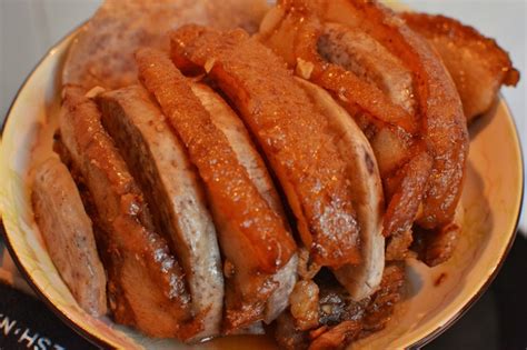 【香芋扣肉的做法步骤图，香芋扣肉怎么做好吃】木瓜小厨房下厨房