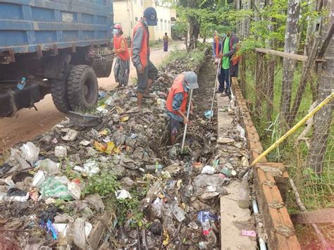 မိုးတွင်းကာလ ရေစီးရေလာကောင်းမွန်ရေးအတွက် မြို့နယ်စည်ပင်သာယာရေးအဖွဲ့မှ ရေနုတ်မြောင်း တူးဖော