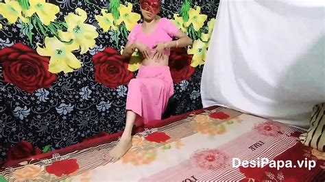 Skinny Desi Bhabhi Fingering Her Shaved Tight Pussy Mas Eporner