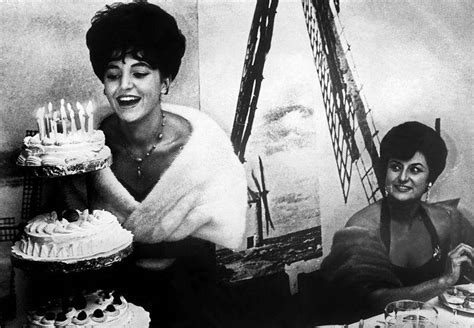 A Carmen Thyssen le gustaría reencarnarse en su mamá Chic