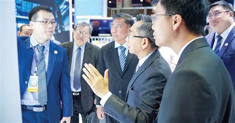 ပြည်ထောင်စုဝန်ကြီးများ ထိုင်းနိုင်ငံဘန်ကောက်မ