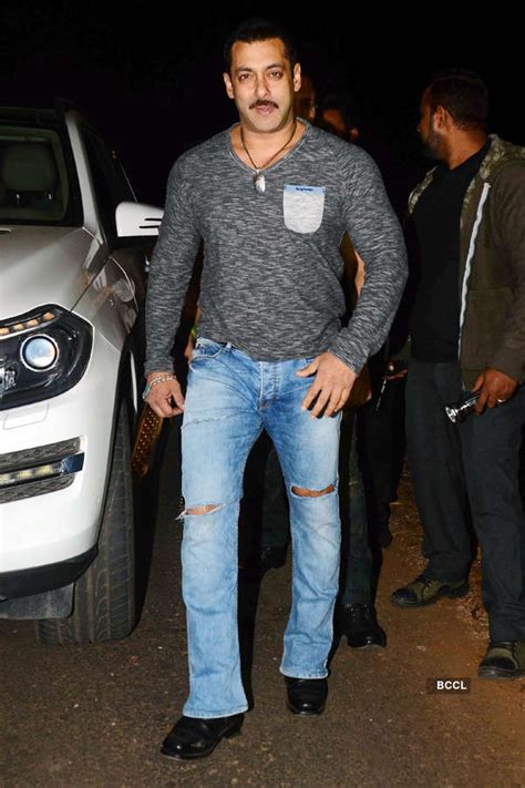 Shera Arrives For Salman Khans 50th Birthday Party In Panvel On