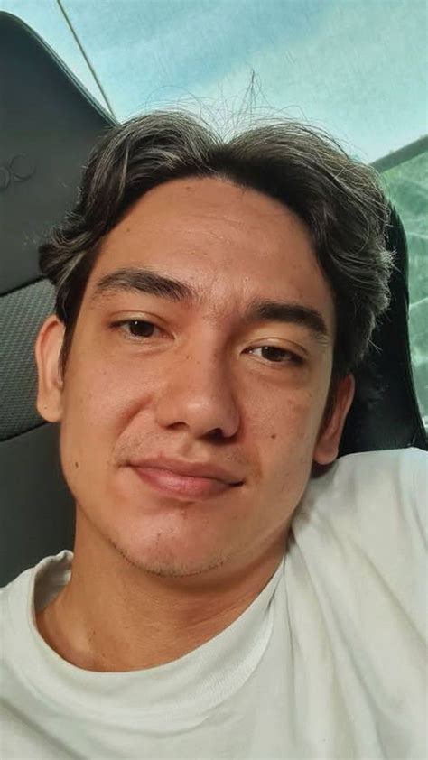 ADIPATI DOLKEN Selebritas Artis Aktor