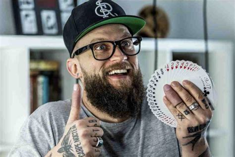 Chris Ramsay Finally Solves His Ridiculous 25 000 Puzzle Man Of Many