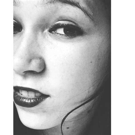 Leeh Compre E Venda Novos And Usados Enjoei