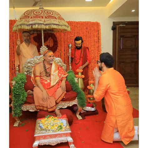 Mumbai Shankaracharya Of Joshimath Visits Uddhav Thackeray At