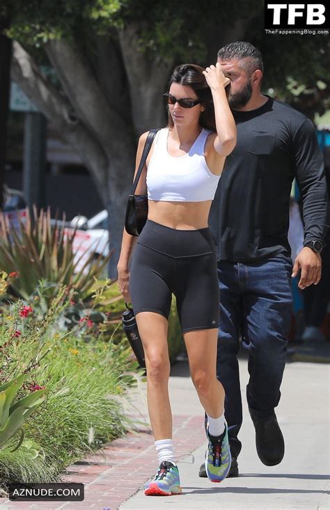 Kendall Jenner Sexy Shows Off Her Abs And Legs While On A Workout Session In WeHo AZNude