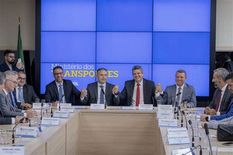 Ministro Renan Filho Assina Ordem De Serviço Para Construção De Ponte