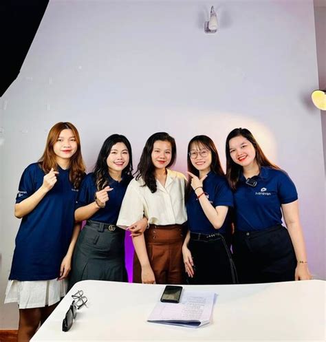 Kinh Nghi M Setup Livestream Tiktok Shop V A N Gi N V A Ti T Ki M