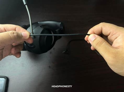 Quick Easy Hacks To Straighten Out Headphone Wires Headphonesty
