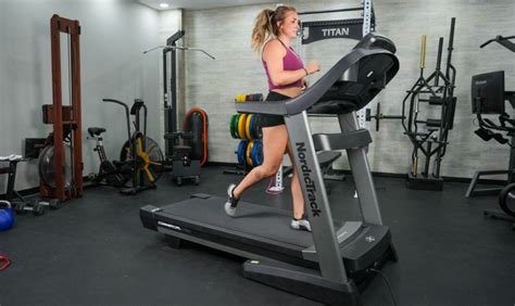 Urevo Treadmill Review 2025 Garage Gym Reviews