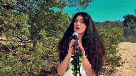 Fjolla Berisha O Lumja Toka Qe E Shkel Me Kam Video Dailymotion