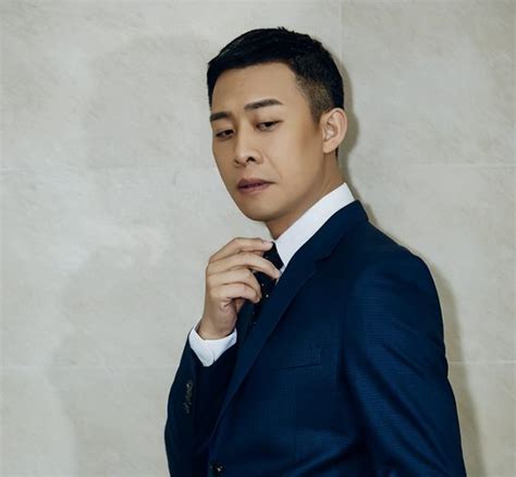 演員張譯：娶旺夫的錢琳琳，不懼女方二婚帶娃，結婚17年寵妻如寶 每日頭條