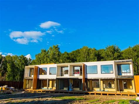 На Алтае построили разборный модульный отель на лето House Styles