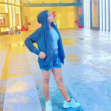 Jeni 🦋 Jeniferrajendran • Threads Say More