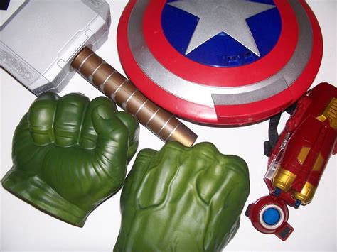 Avengers Assemble Roll Play Toys
