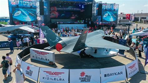 Bayraktar Kızılelma TEKNOFEST Karadeniz de sergileniyor TRT Haber Foto Galeri