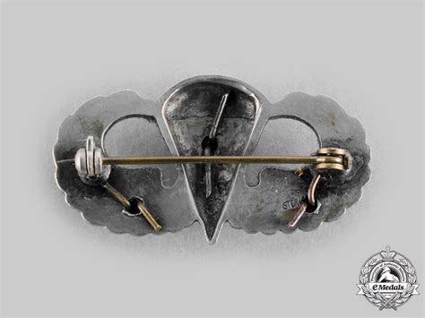 United States An Army Basic Parachutist Badge For Three Combat Jumps