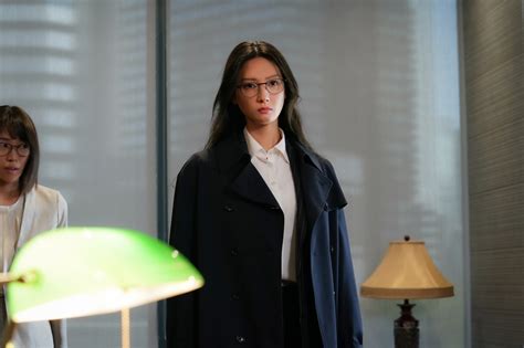 亀梨和也主演「怪物の木こり」新場面写公開！斧持ち姿や狂気の先には一体