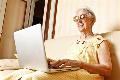 Computer Classes For Senior Citizens 2022