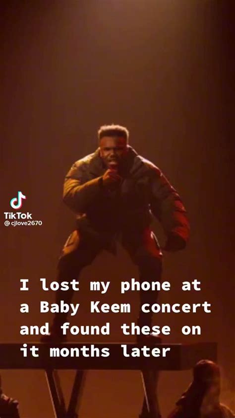 rap out of context on Twitter um fã jogou o celular no palco pro baby