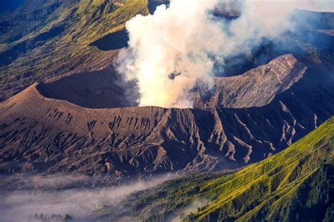 5 Upaya Mitigasi Bencana Erupsi Gunung Berapi Ini Yang Perlu Dilakukan
