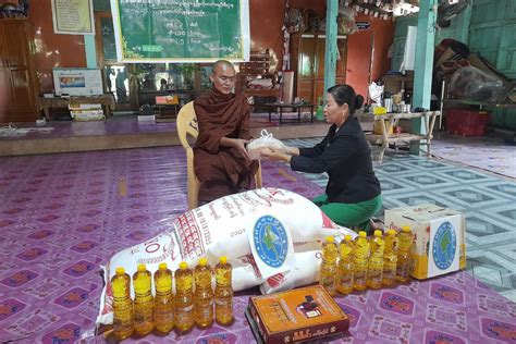 နမ့်စန်မြို့တွင် နမ့်လတ်ချောင်းရေလျှံမှုကြောင့် ရပ်ကွက် ၃ ခုရှိ လူနေအိမ်များအတွင်း ရေများဝင