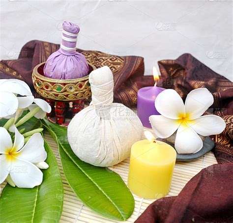 泰国的传统医学。身体草药球