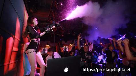 What Are The Co2 Effects At Concerts Grace Stage Light