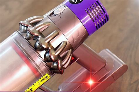 Dyson Blinking Red Light Heres What To Do Cleaners Talk