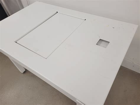 Laboratory Isolation Table White Lab