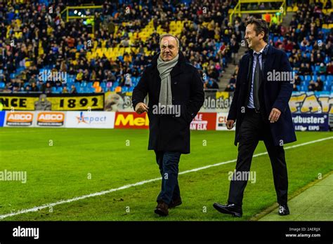 08 12 2019 Voetbal Vitesse V Feyenoord Arnhem L R Feyenoord Coach