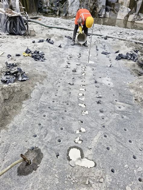 Non Explosive Chemical Rock Fragmentation Service Packaging Size 20 Kg At Best Price In Pune