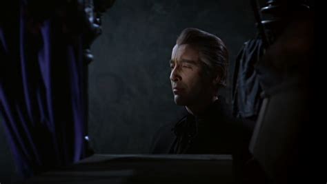 Peresblancs Classic B Movie Reviews Dracula Has Risen From The Grave