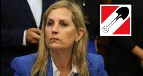 María Del Carmen Alva Presentó Su Renuncia A La Bancada De Acción