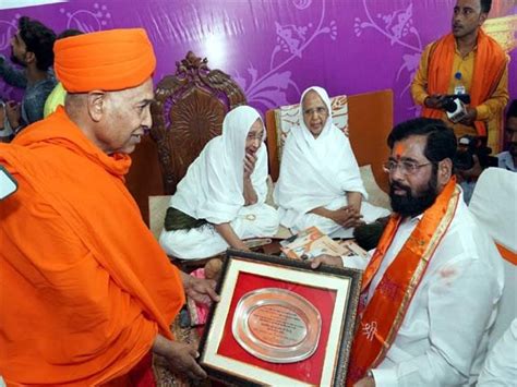 Eknath Shinde Visited Lord Rishabhdev Jain Temple