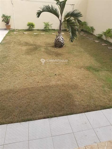 Villas Location villa duplex 7 pièces Cocody Angre Nouveau Chu en
