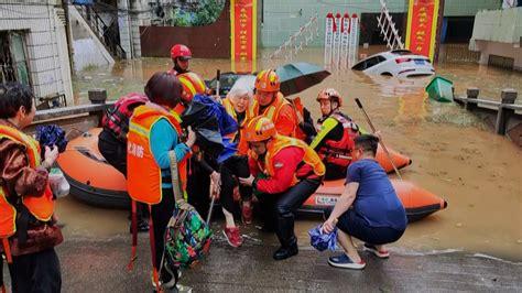 聚焦防汛抗洪湖南华容洞庭湖决堤现场：决口内外水位齐平 正在堵口 新华网