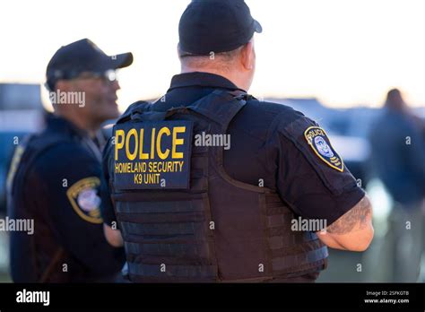 Employees With The Department Of Homeland Security Dhs Federal